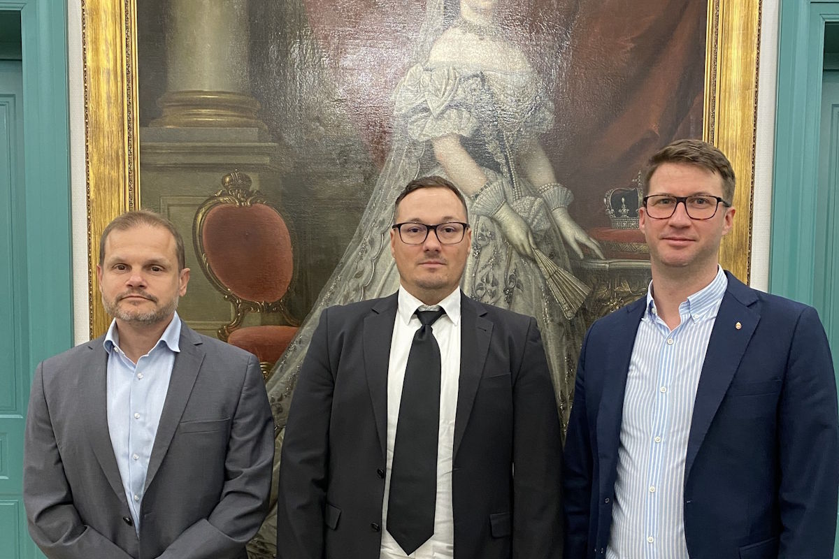 Bemutatkozott az új kerületi rendőrkapitány - Várnegyed magazin